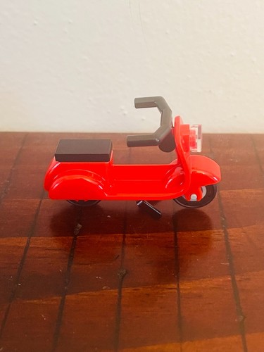 Lego Marvel Deadpool Movie Vespa Scooter 100% Authentic MOC Brand New ...