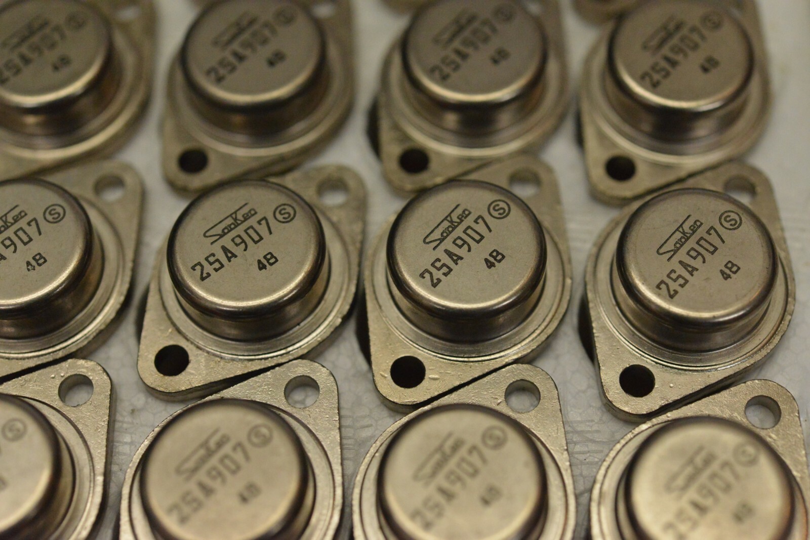 2PCS (A pair) 2SA907/2SC1584 (2SA908/2SC1585, 2SA909/2SC1586) NOS ...