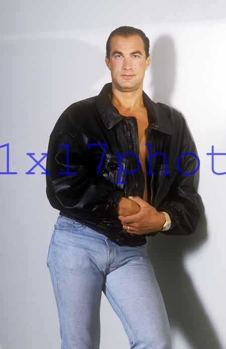 Steven Seagal Shirtless Jeff Goldblum Recreates The Shirtless Ian