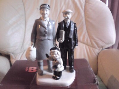The Broons Annual Figurine 2007 "Maw, Paw, and the Bairn, 10 inch tall ...
