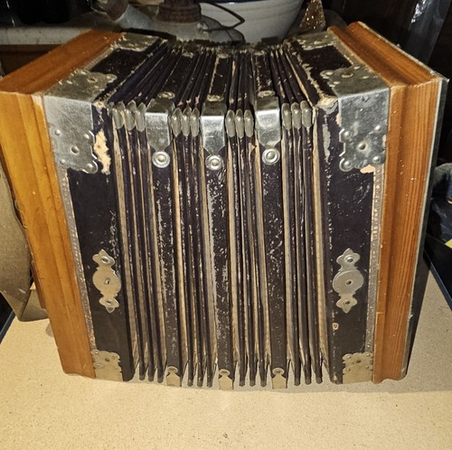 Vintage Accordion Musical Instrument w/ Original Strap – Bell Choir ...