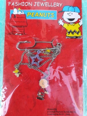 Peanuts Snoopy Brooch NEW | eBay
