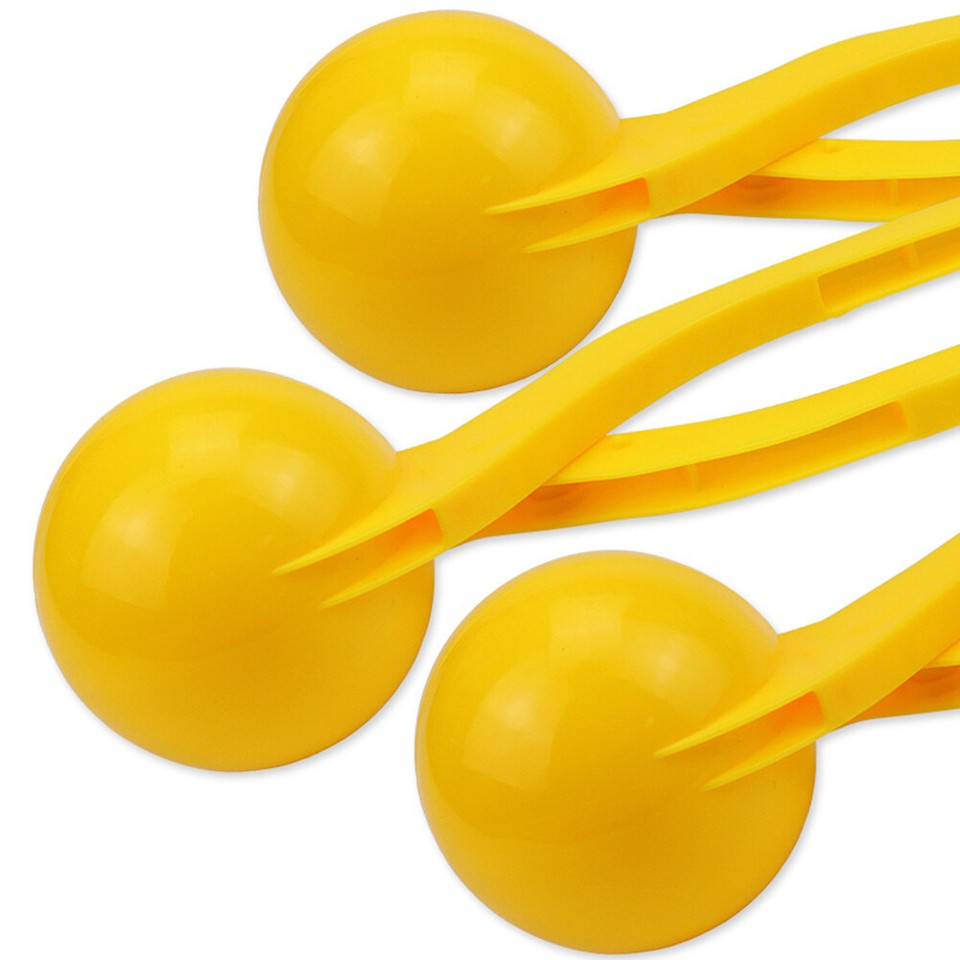 Small Round Snowball Maker Clip Kids Winter Outdoor Snowball Fight Play ...