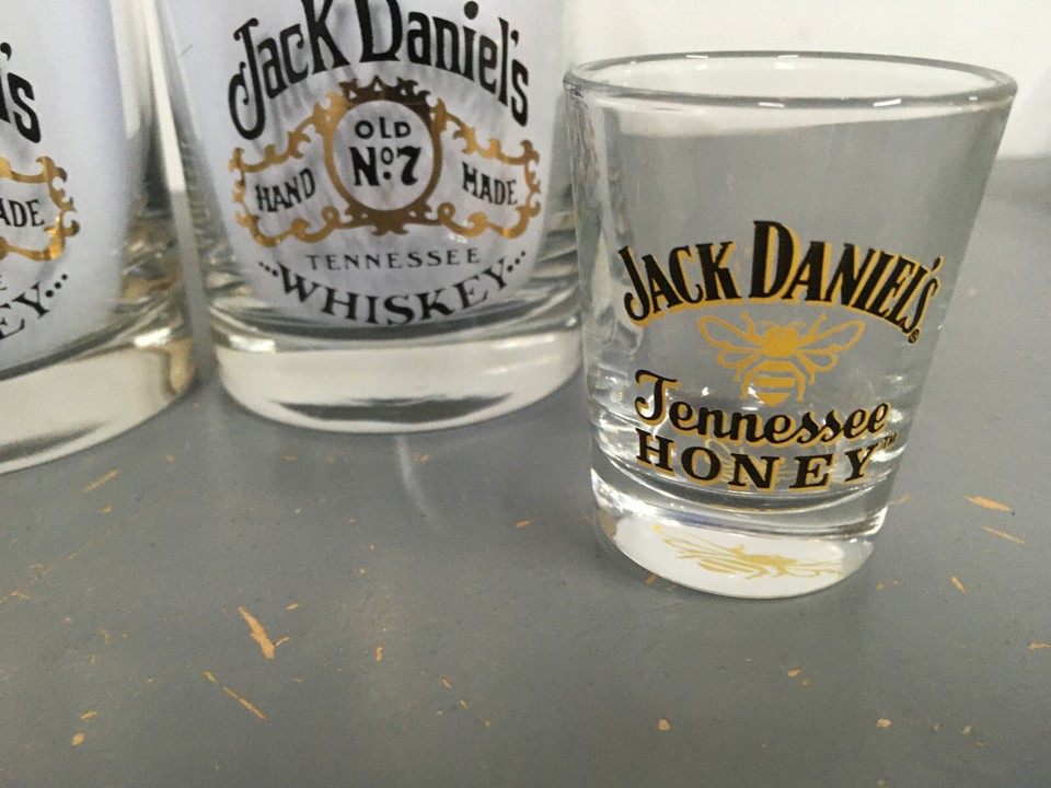 Jack Daniels Whiskey Old No.7 Whiskey Glass &Tennessee honey shot glass ...