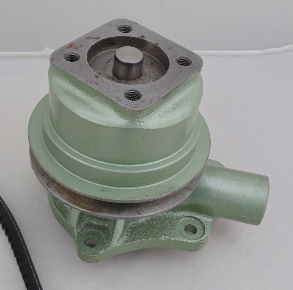 New 1966-1968 Austin Healey 3000 Water Pump w/1/2" Belt Moss Green #2 ...