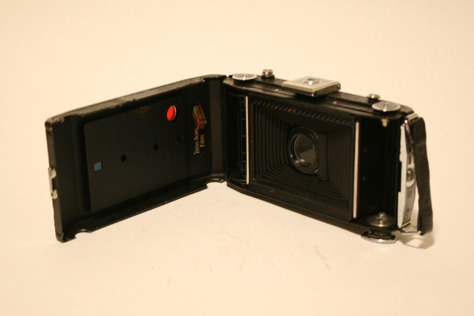 Zeiss Ikon 515/2 Nettar w/ 10.5cm f/4.5 Novar Anastigamat - 6x9 Film ...