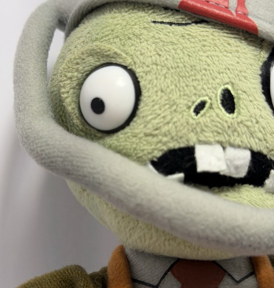 Official Worldmax 2013 Popcap Plants vs Zombies 2 PvZ Buckhead Zombie ...