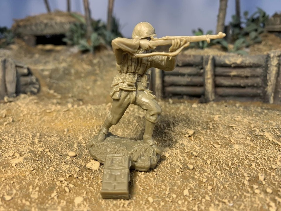 Austin Miniatures WW2 US Marines set 2 Khaki 54mm scale plastic figures ...