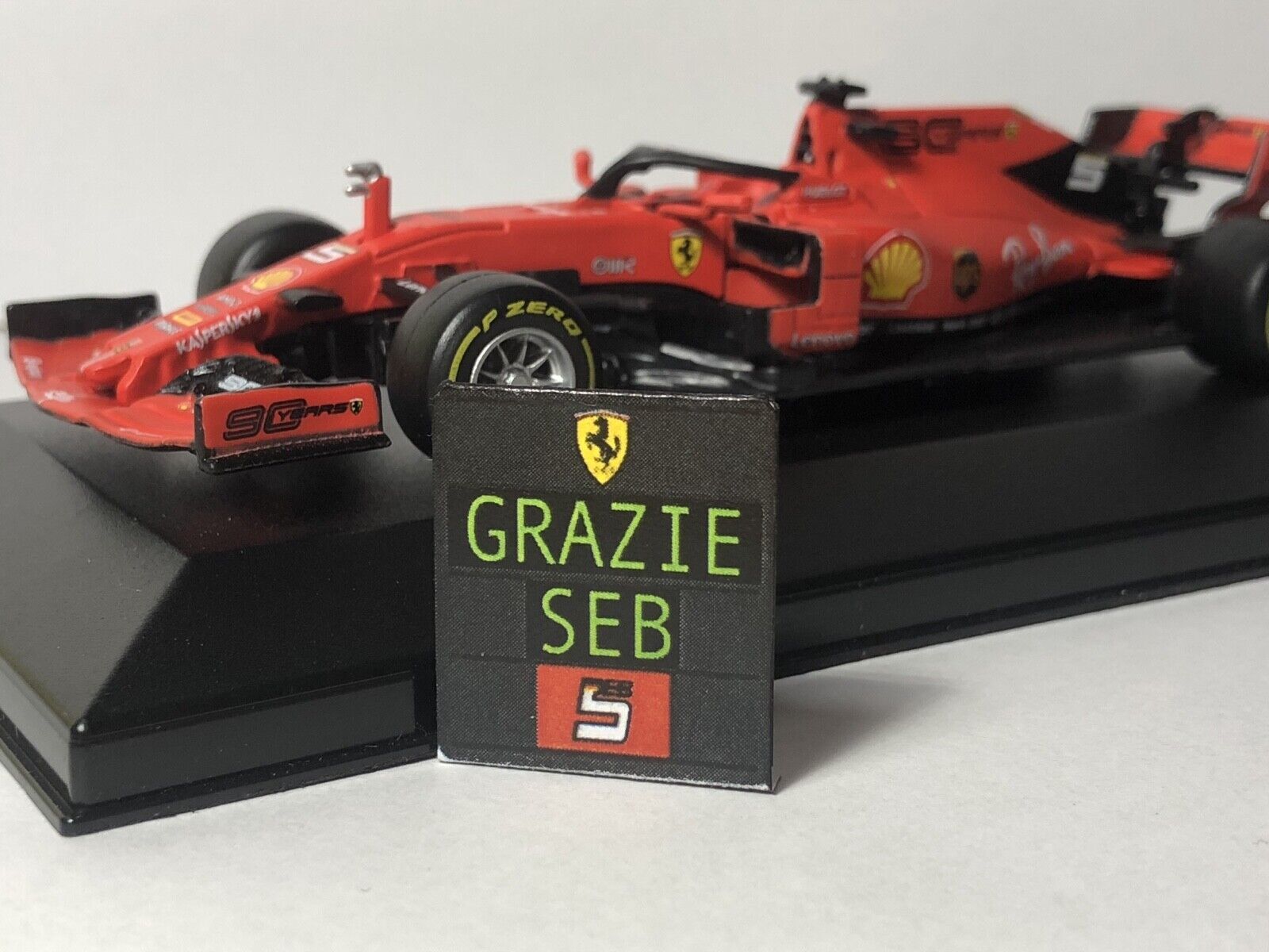 Pitboard 1:43 (F1 Slate) / Sebastian Vettel (Ferrari) 2020 / Grazie Seb ...
