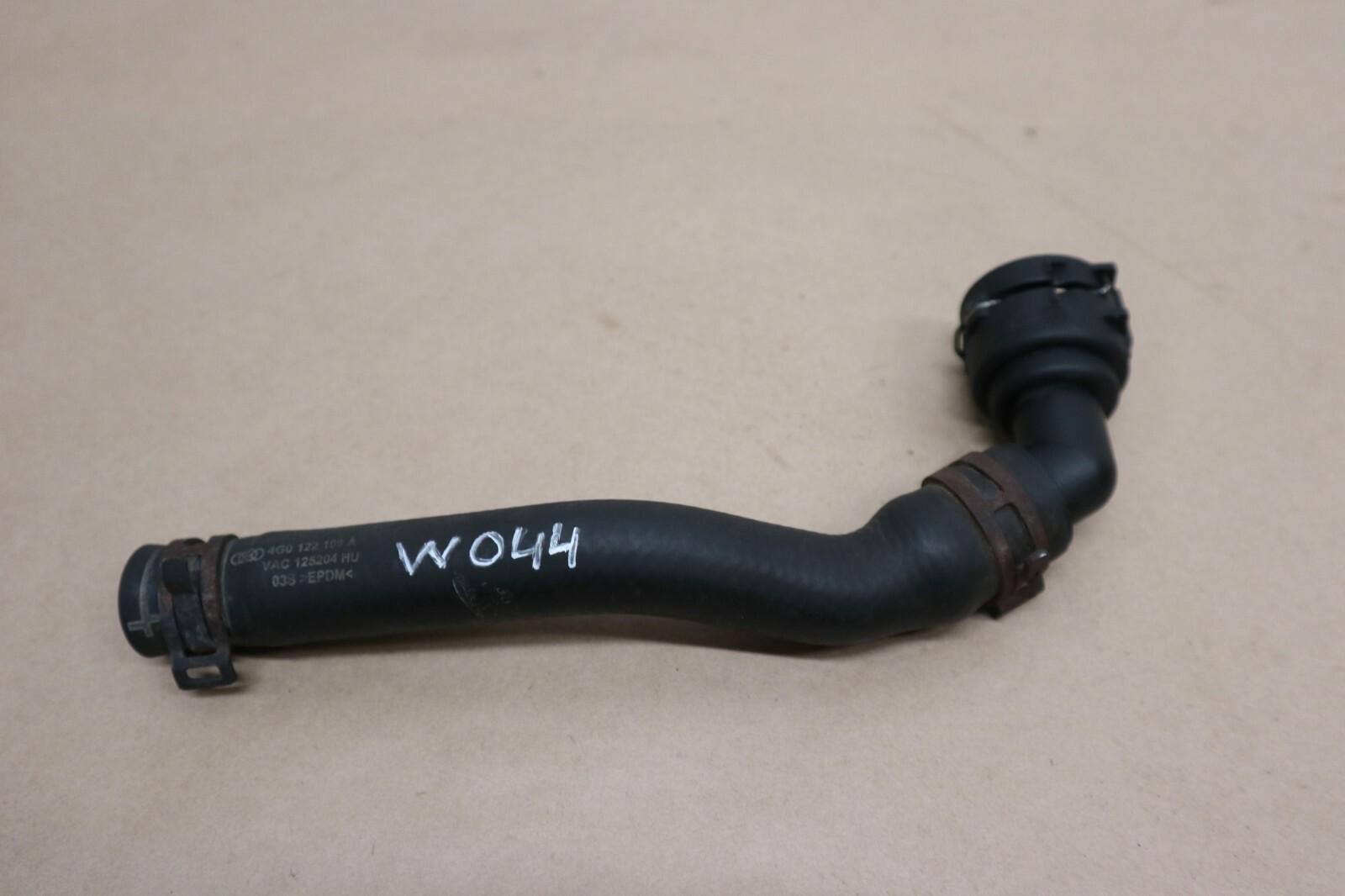 2014-2016 Audi A7 Quattro Front Coolant Reservoir Inlet Hose Pipe ...