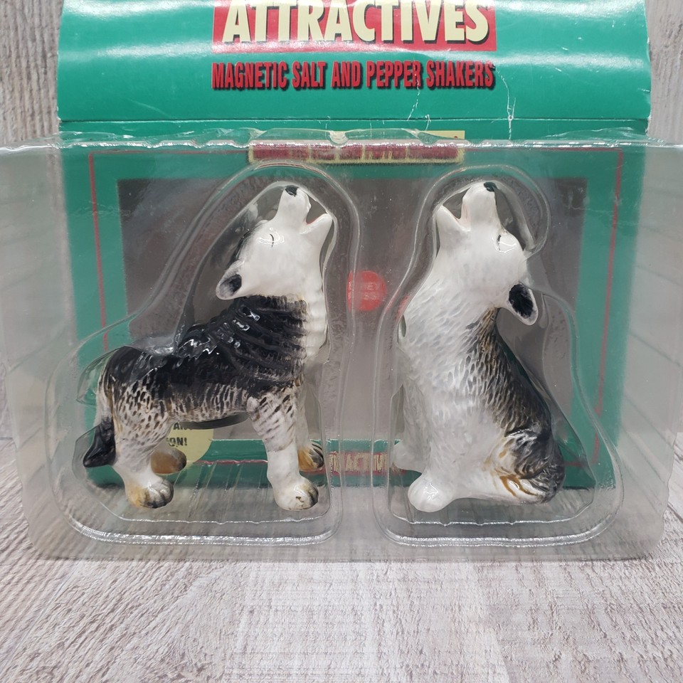 Pacific Giftware Howling Wolves Ceramic Salt & Pepper Shakers New In ...