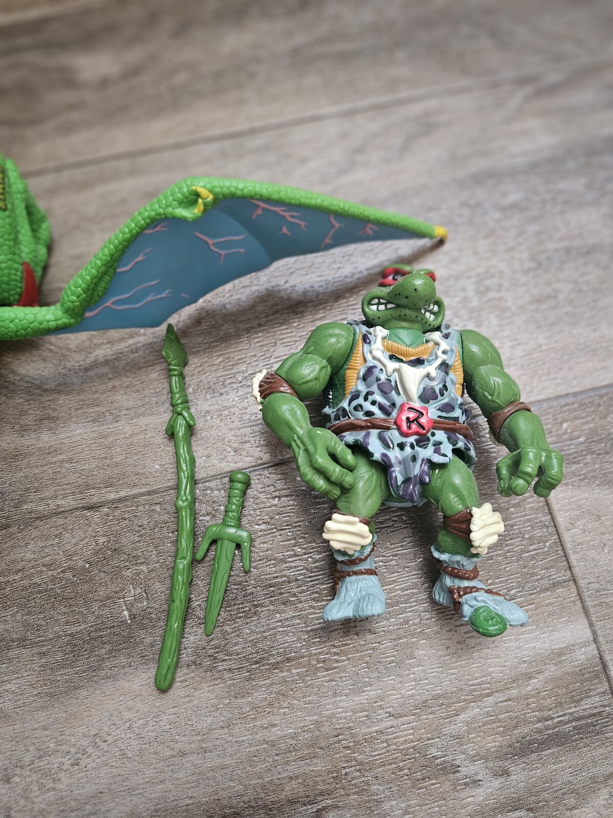 TMNT 1993 Cave Turtle Raph & Tubular Pterodactyl Complete with Accessories