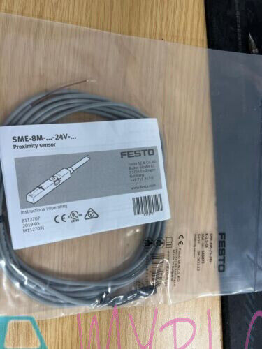 NEW SME-8M-ZS-24V-K-2 543872 Magnetic Switch SME8MZS24VK2.5OE (1pcs) # ...