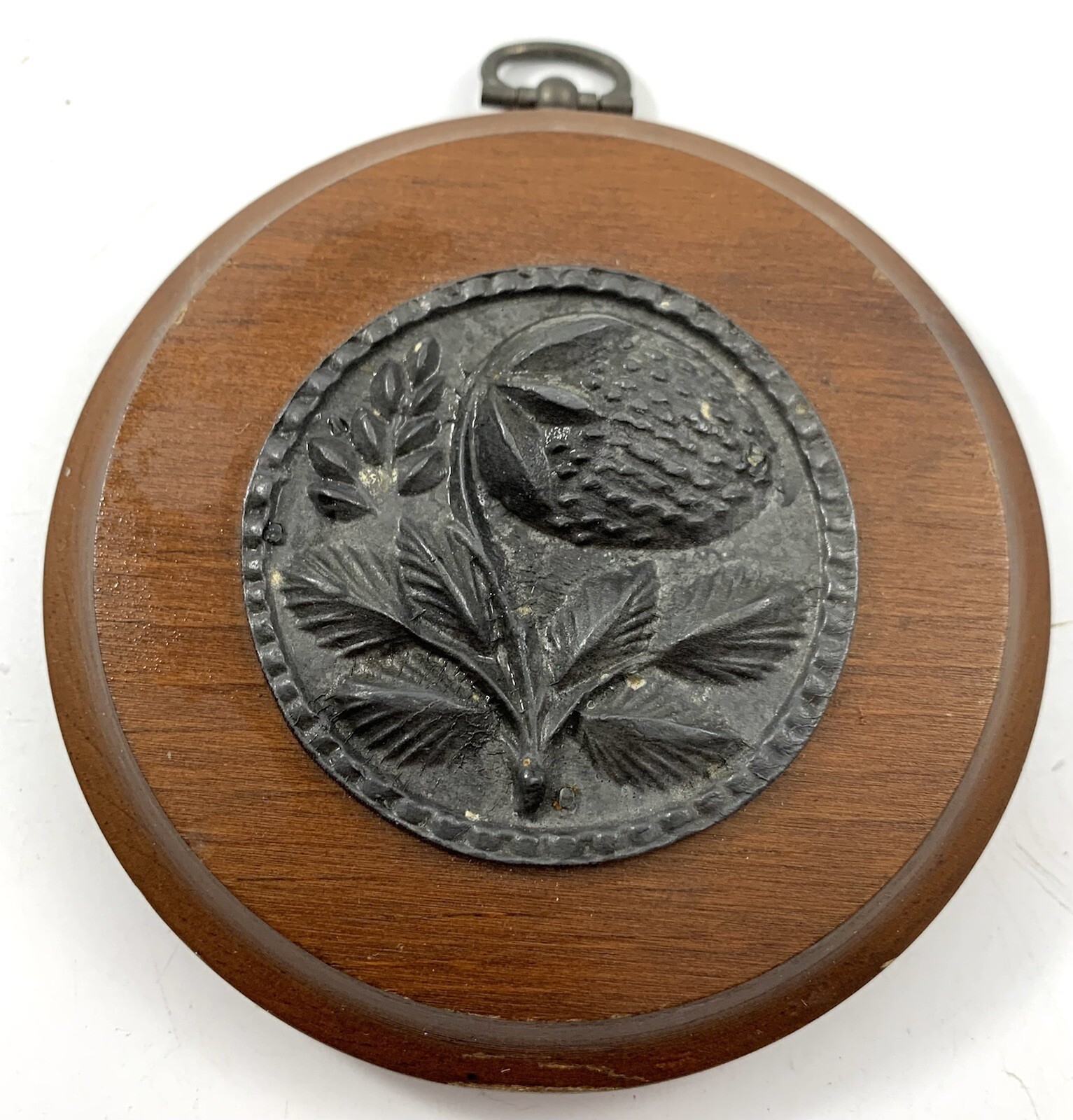 4 Vintage Wood & Pewter Metal Round Wall Plaques Acorn Strawberry ...