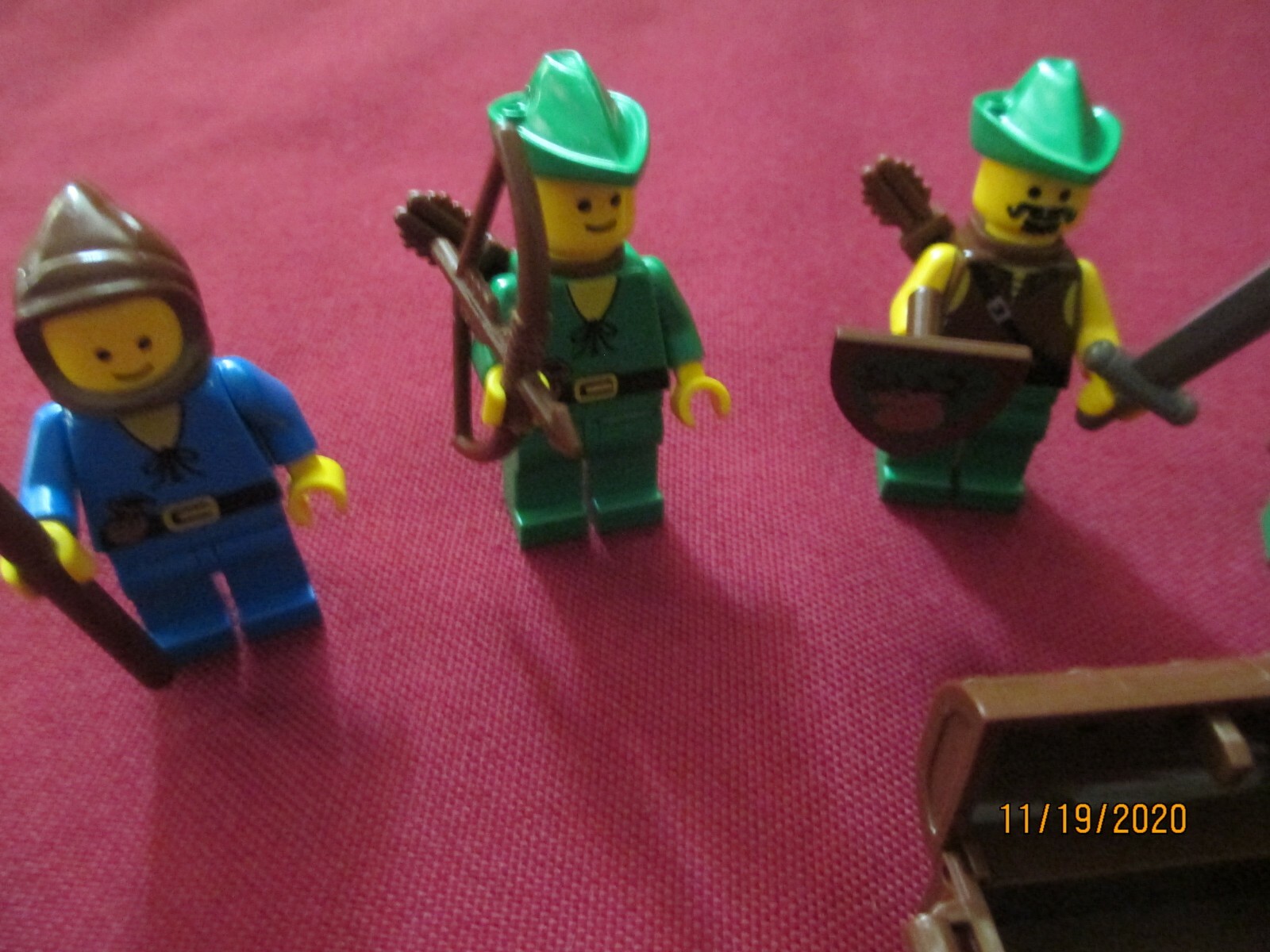 LEGO Minifigures LOT.Forestmen & Dark Forestman ,Weapons.Shield.RARE ...