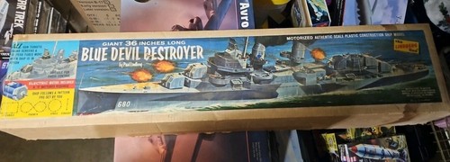 Lindberg Blue Devil WWII Navy Destroyer Motorized Plastic Model Kit 1: ...