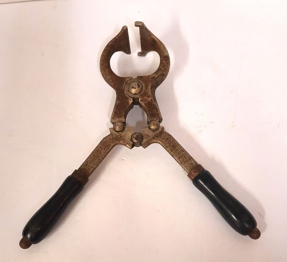 VINTAGE BURDIZZO BULL CASTRATION TOOL MADE IN LA MORRA, ITALY 13" | eBay