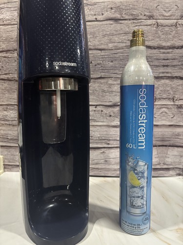 SodaStream Fizzi SPT-001 Sparkling Water Machine Soda Maker with CO2 ...