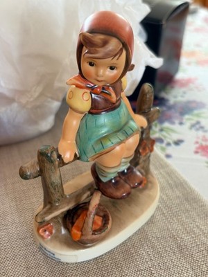 Antique HUMMEL GOEBEL FIGURINE 1938 “JUST RESTING” GIRL SITTING ON ...
