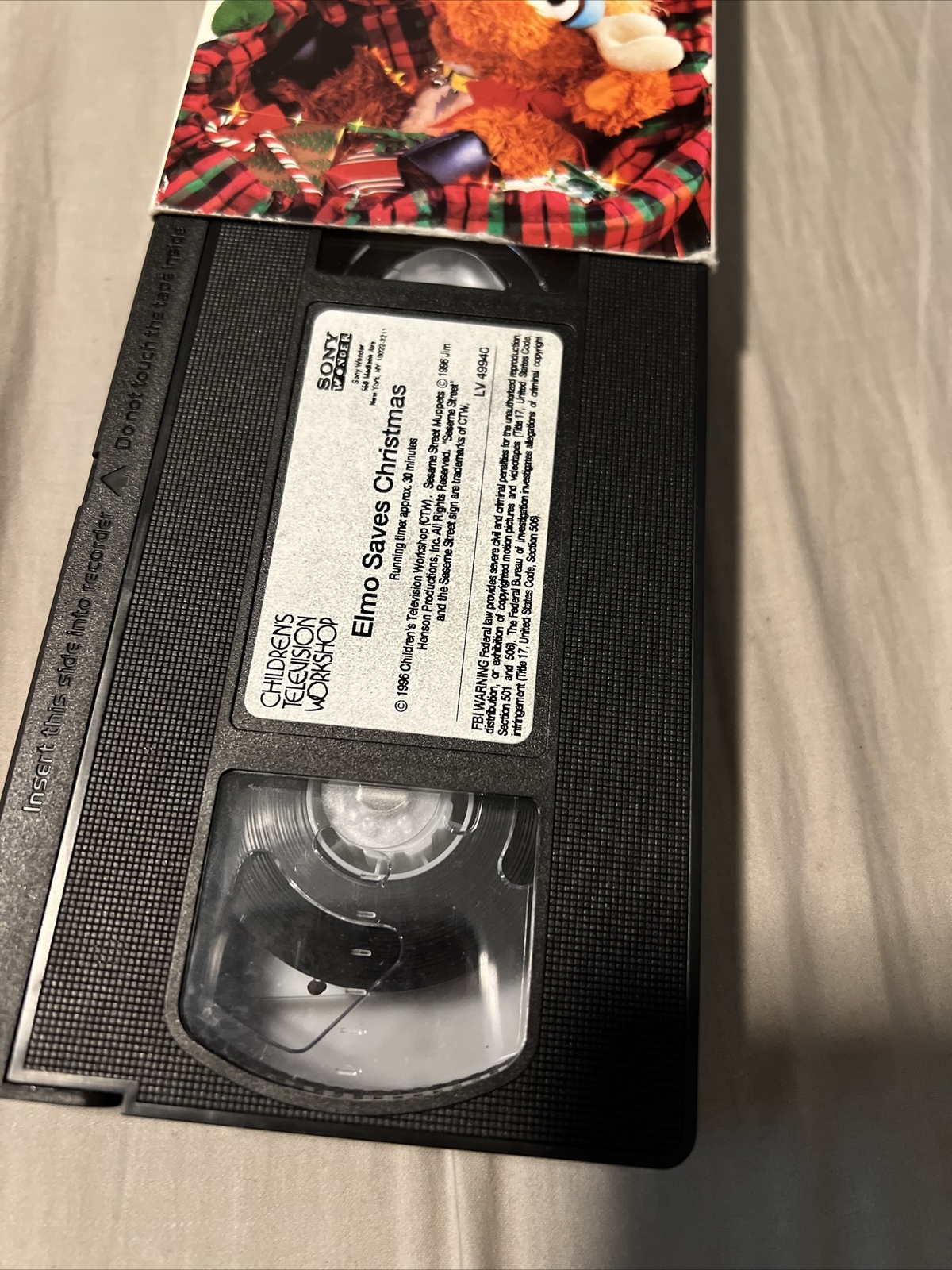 CTW Sesame Street - Elmo Saves Christmas (VHS 1996) 74644994032| eBay
