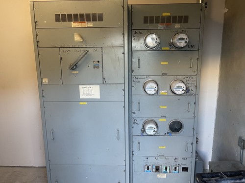 Siemens 1200amp 277v/480v 3 phase metered switchgear service entrance ...