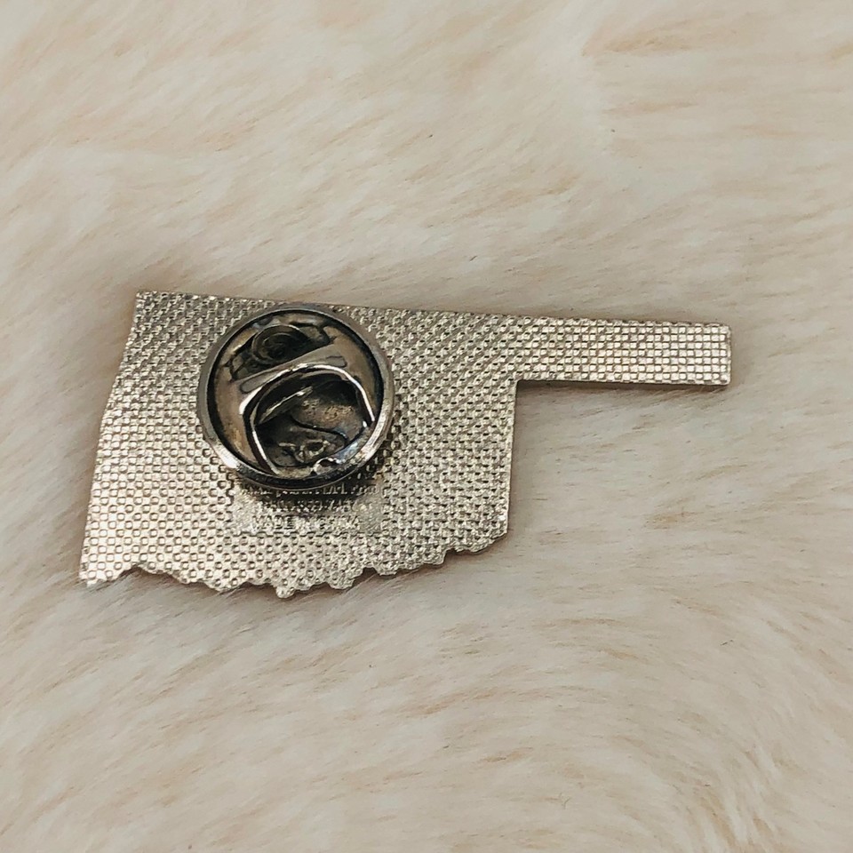 Oklahoma Souvenir Enamel State Shaped Lapel Pin w/ Cowboy by Peter ...