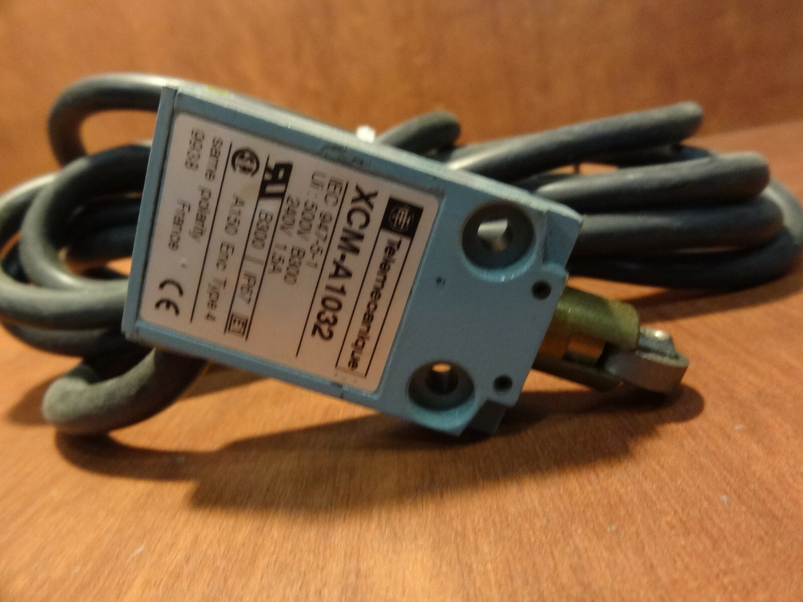 Telemecanique XCM A1032 Limit Switch for sale online | eBay