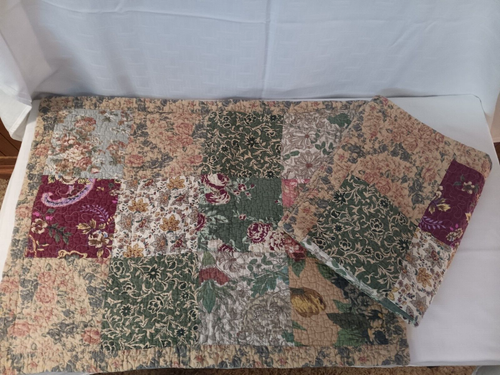 2 Quilted Fabric Patchwork Pillowcases Sham Pair Floral Flowers | eBay