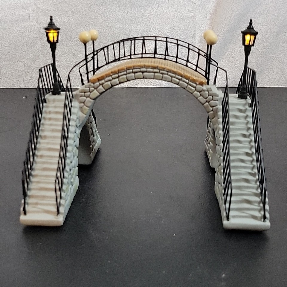 Hawthorne Village "Pedestrian Crossing" Train Accessories Elevated ...