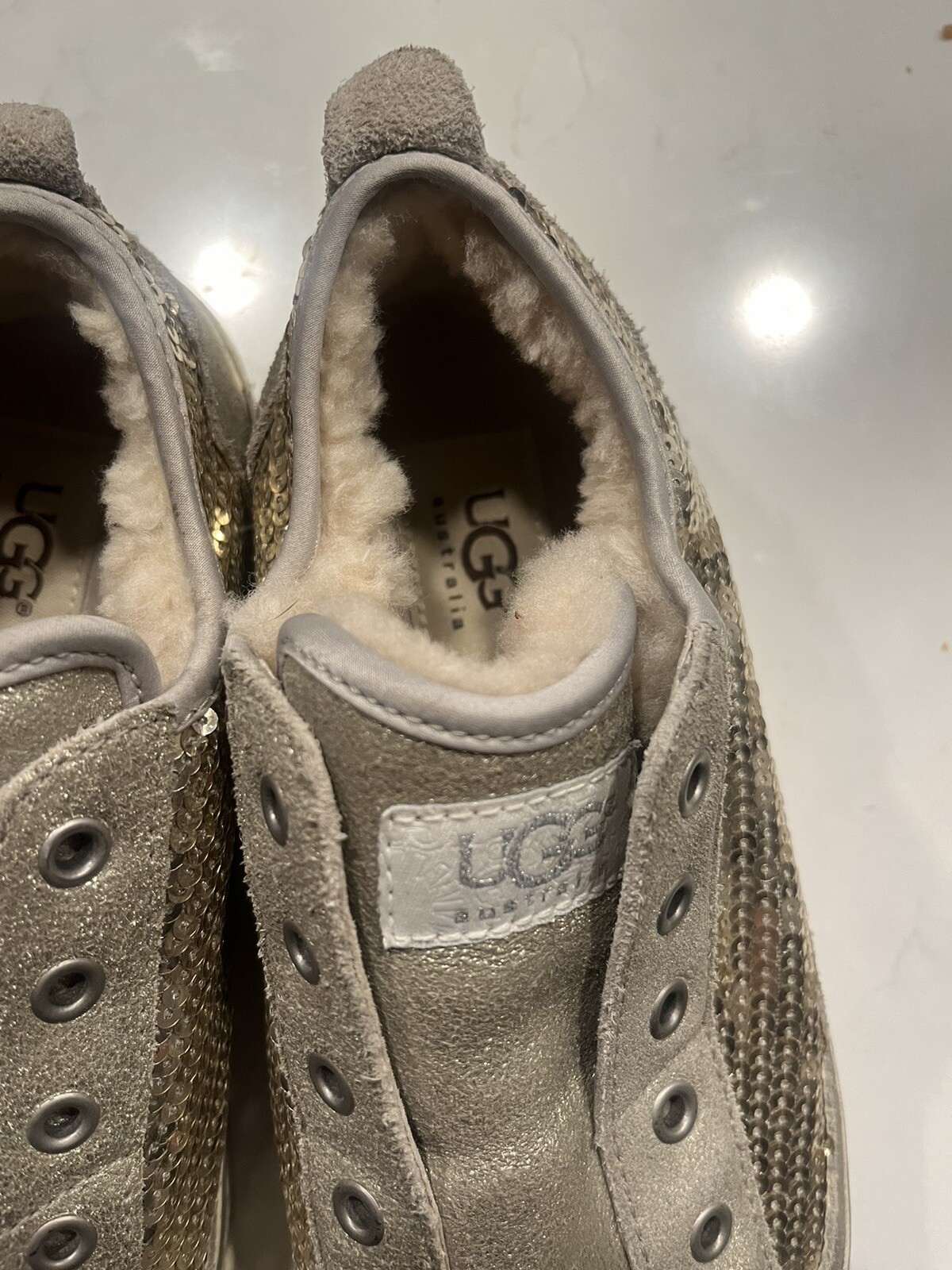 Ugg Women's Gold Sequin Metallic Laela Sneakers Shoes - 7 | eBay