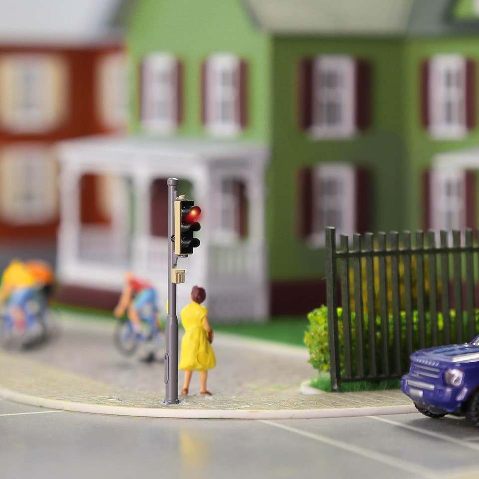 Evemodel 2pcs HO Scale Traffic Signal Red Yellow Green Block Signal ...