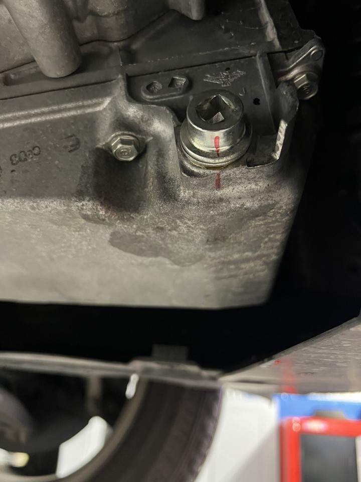 5 QTS Honda Genuine OEM CVT Fluid 08200 - HCF2 ( For CR-V , HR-V AWD ...