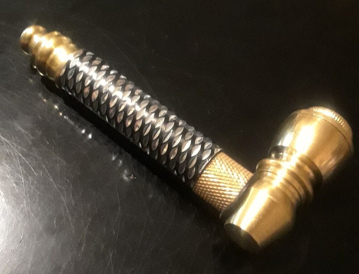 ONE- DIAMOND CUT METAL TOBACCO SMOKING PIPE , Screen Cap USA PARTS ...