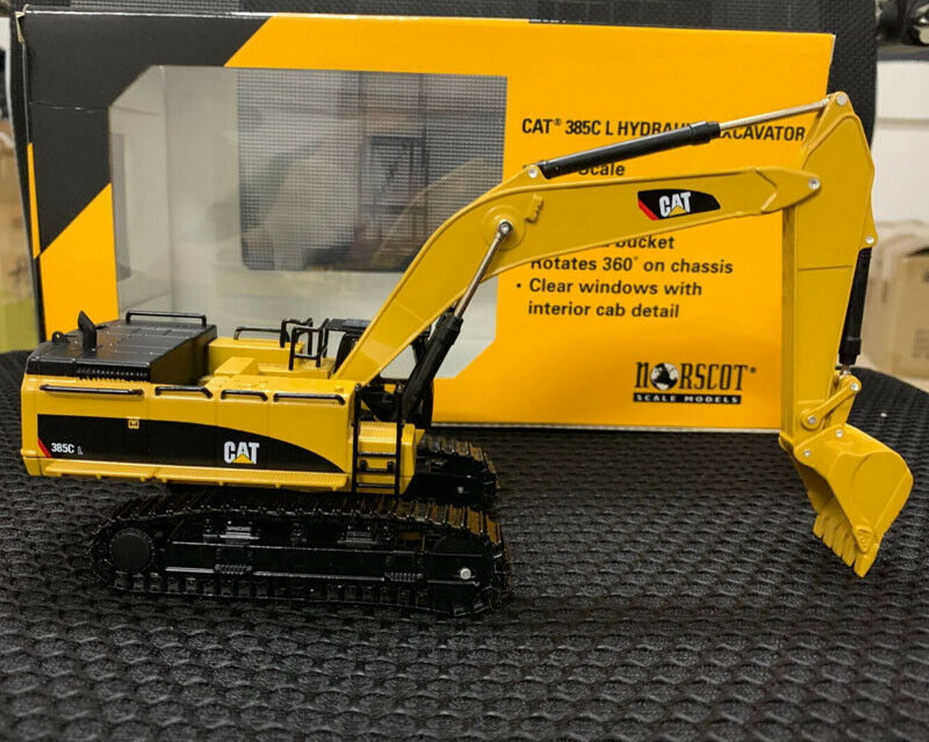 Norscot 1/64 Cat 385C L Hydraulic Excavator Metal Tracks Diecast Model ...