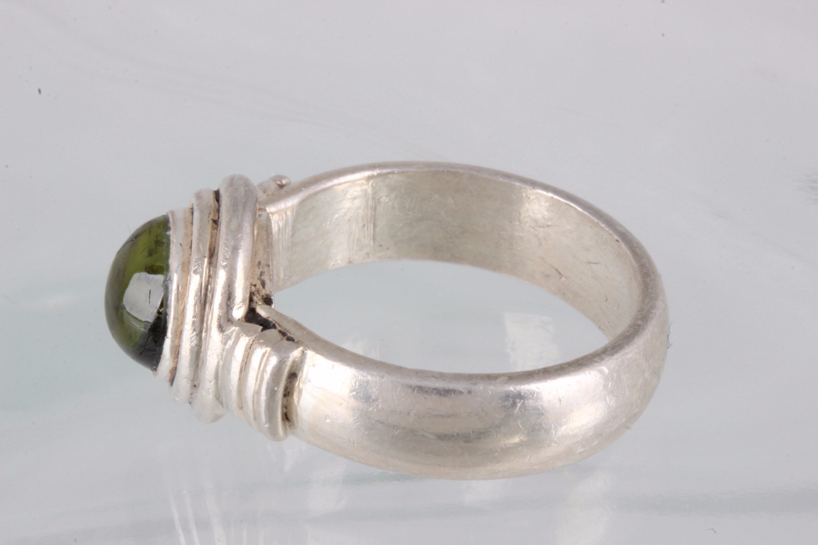 STERLING SILVER OLIVE GREEN STONE RING SIZE 8 1/2 925 FINE 2479B | eBay