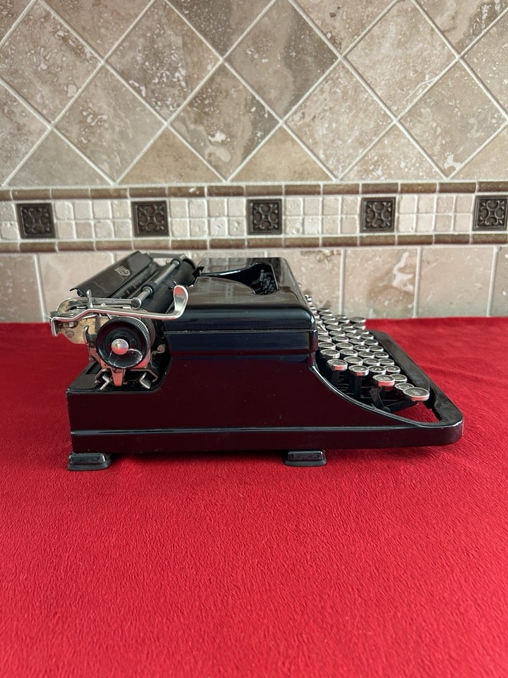 1938 ROYAL MODEL O PORTABLE BLACK TYPEWRITER - W/CASE - WORKING Touch ...