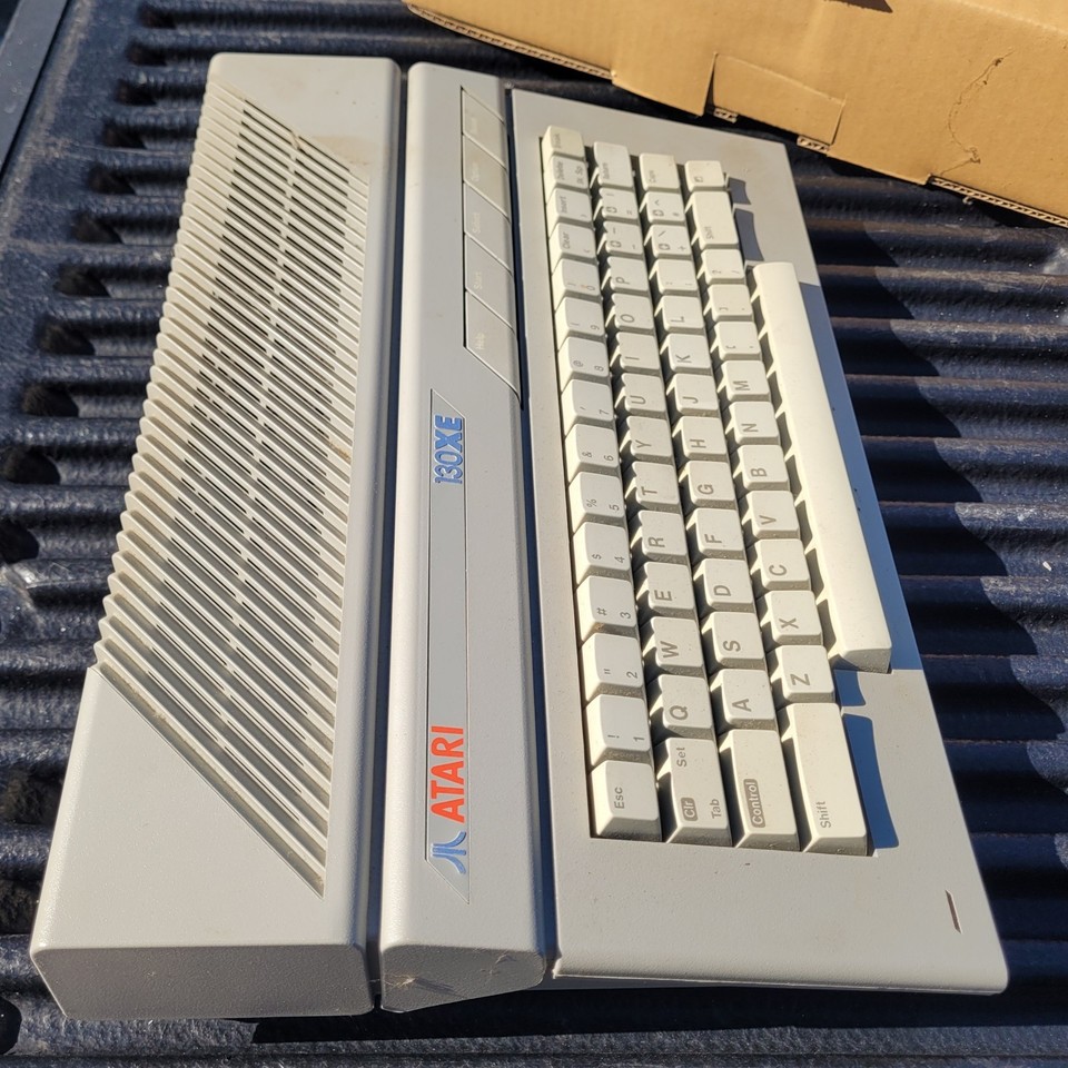 Vintage 1980’s Atari 130XE 8-Bit Home Personal Computer w/ Box ...