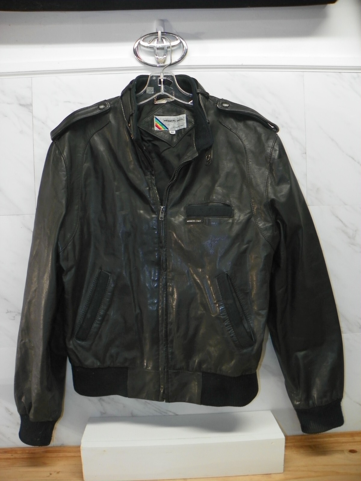 MEN'S VTG MEMBERS ONLY LEATHER JACKET DISTRESSED 42 B… - Gem