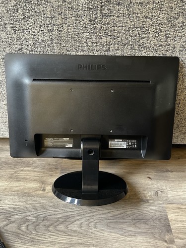 Philips 196V4L 18 inch Monitor With Stand 1366 x 768MP | eBay