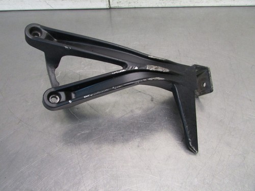 G KTM RC390 RC 390 2016 OEM REAR LEFT FOOT PEG BRACKET | eBay