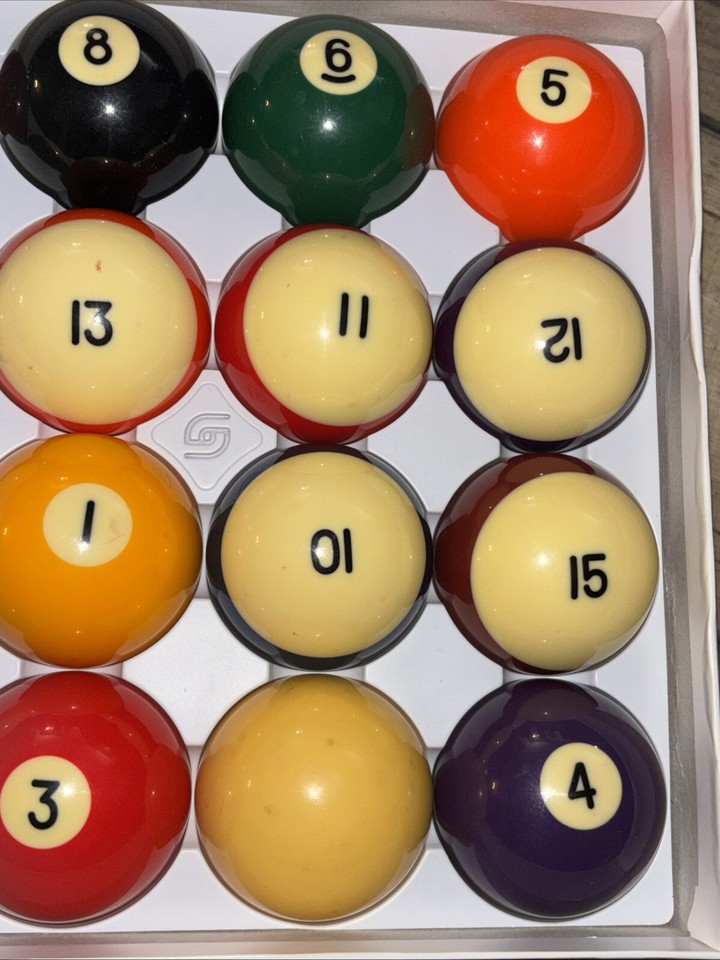 Aramith Belgian Billiard Pool Balls 2 1/4" Made in Belgium By Saluc Box ...