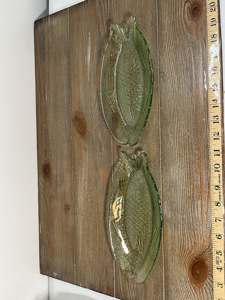 VINTAGE GREEN GLASS EMBOSSED FISH SHAPED DISH 9" SET OF 2 MCM | eBay