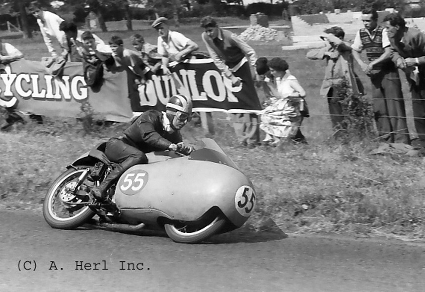 Moto Guzzi 500 factory racer Bill Lomas 1955 Ulster Grand Prix ...
