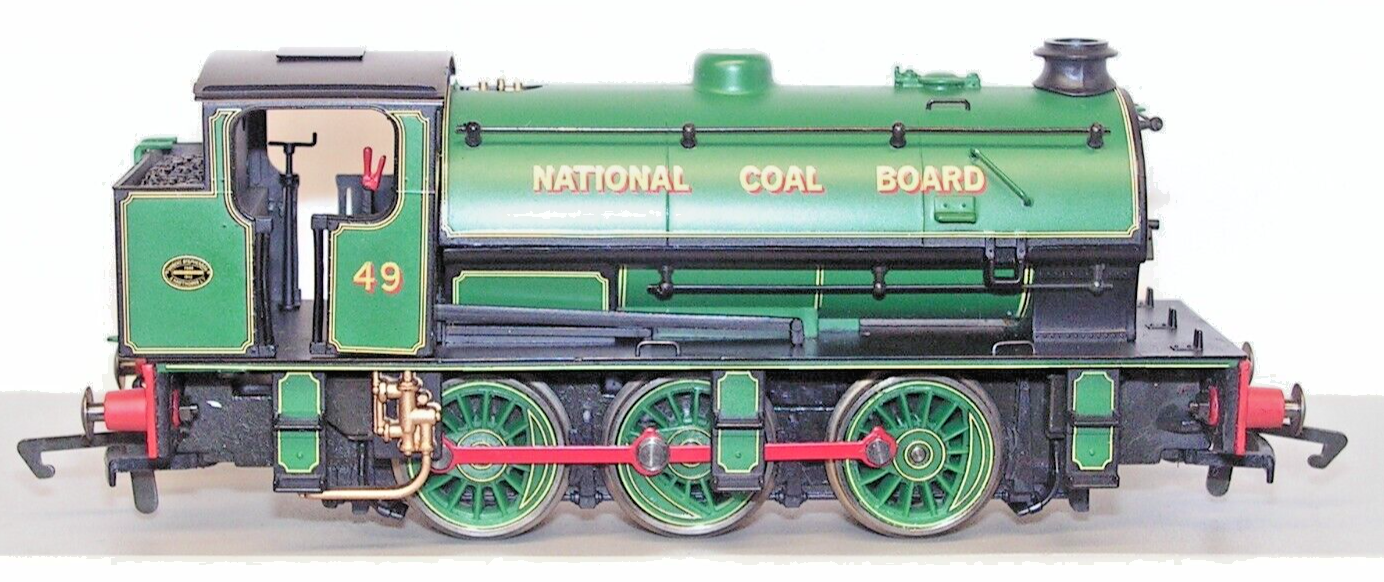 Hornby OO Gauge R2399 0-6-0st Class J94 Locomotive No 49 in Green NCB ...