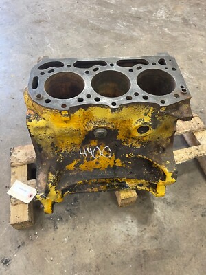 1974 Ford 4400 Tractor Engine Block D0996015L | eBay
