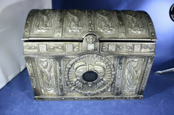 Disney PC500B Pirates of the Caribbean Treasure Chest CD Boombox for ...