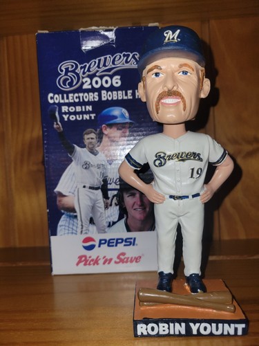 Robin Yount Milwaukee Brewers Bobblehead Coach Version SGA New In Box ...