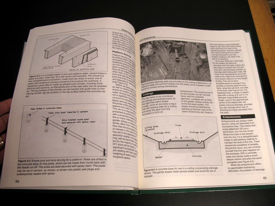 THE GARDEN RAILWAY MANUAL OUTDOOR MODEL RAILROAD C. J. FREEZER ...