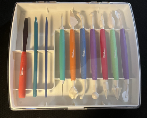 Wilton 10 Piece Fondant & Gum Paste Tool Set with Case--pre-owned | eBay