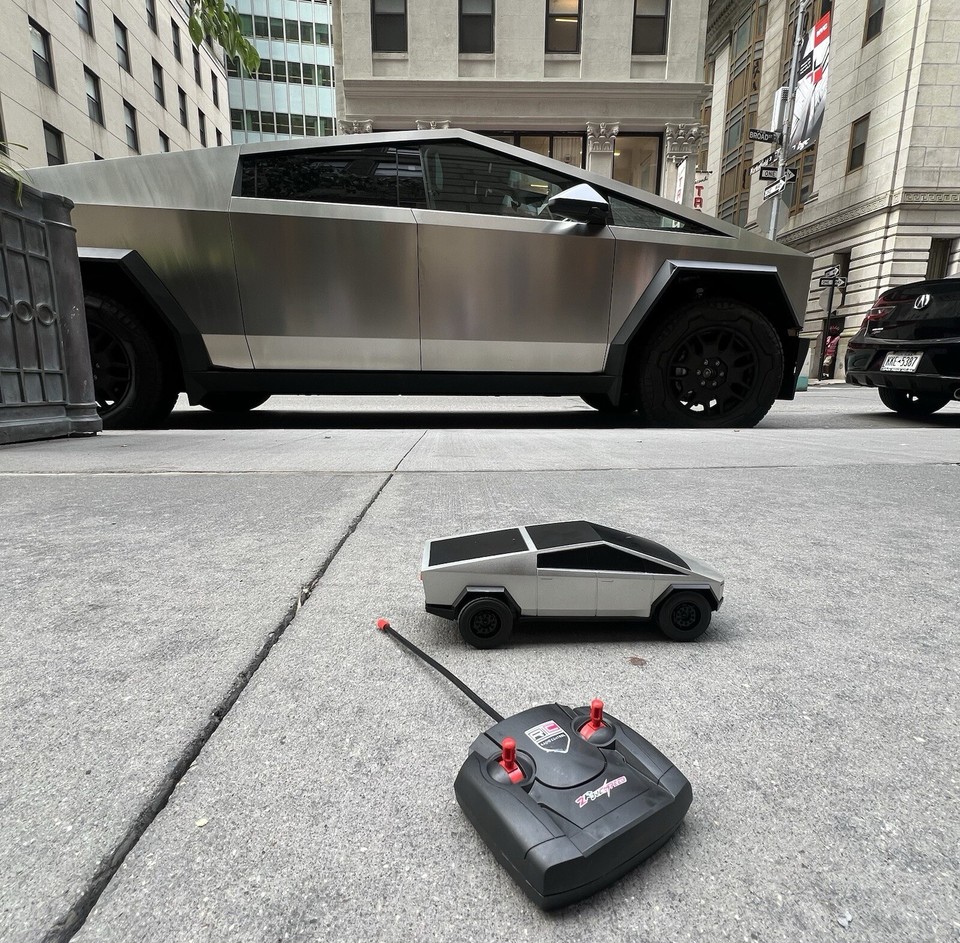 Tesla Cyber Truck Remote Control Car Rechargeable Toy Gift For Kids ...